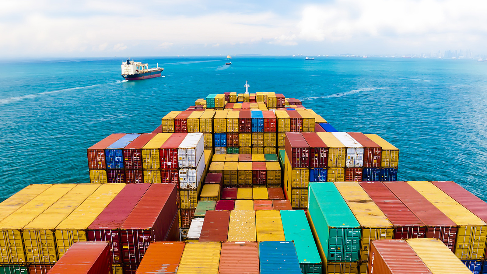 Record Import Volumes Set to Worsen West Coast Port Congestion